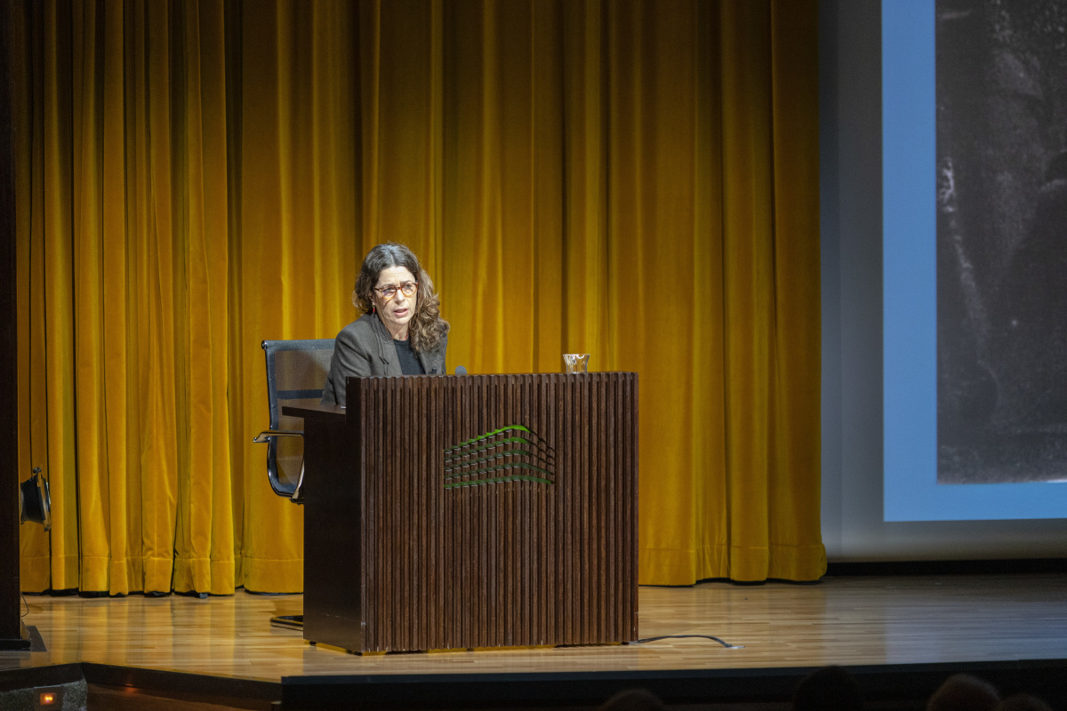 Elsa Fernández-Santos. Conferencia. Los orígenes del cine musical "El ...