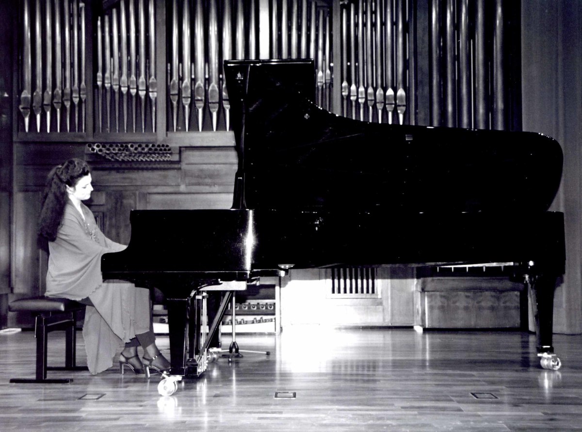 Sara Marianovich. Recital de piano - Archivo fotográfico | Fundación ...