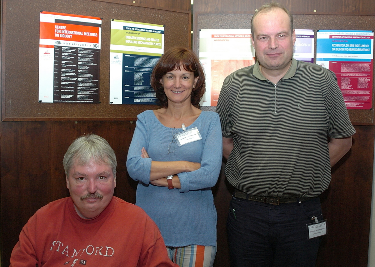 Carmen Castresana, Jeff Dangl y Paul Schulze-Lefert. Workshop Disease ...